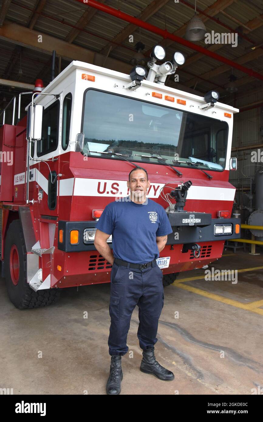 Aviation Boatswain’s Mate 2nd Class Shane Moniz is Fire Captain at Navy ...