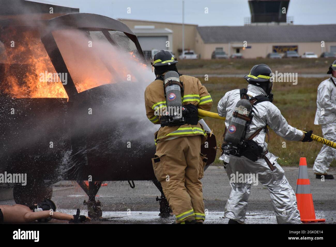 Aviation Boatswain’s Mate 2nd Class Shane Moniz is evaluated during a ...