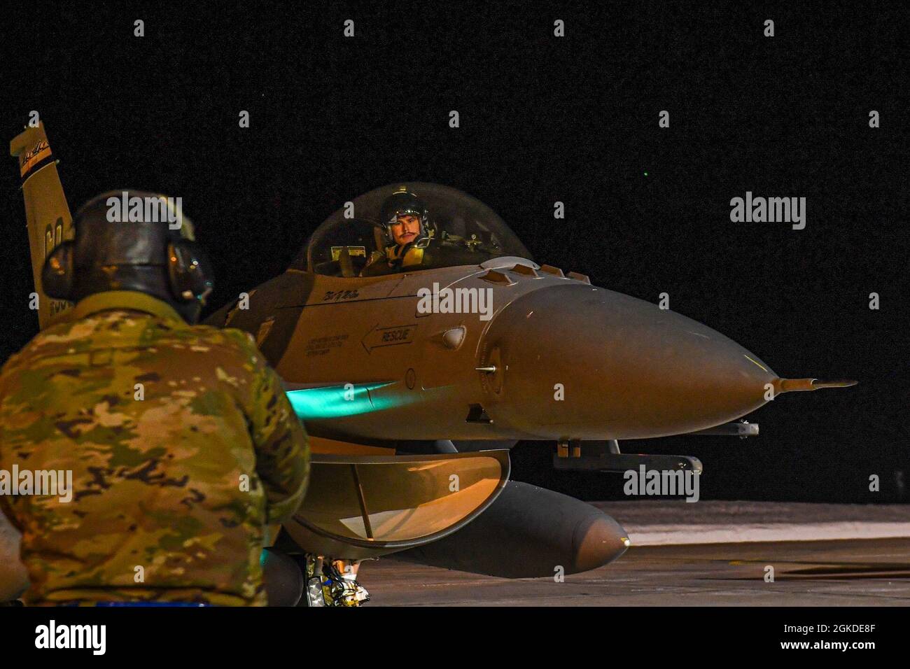 Five F-16 Fighting Falcon jets from 140th Wing Colorado arrives at 5 ...