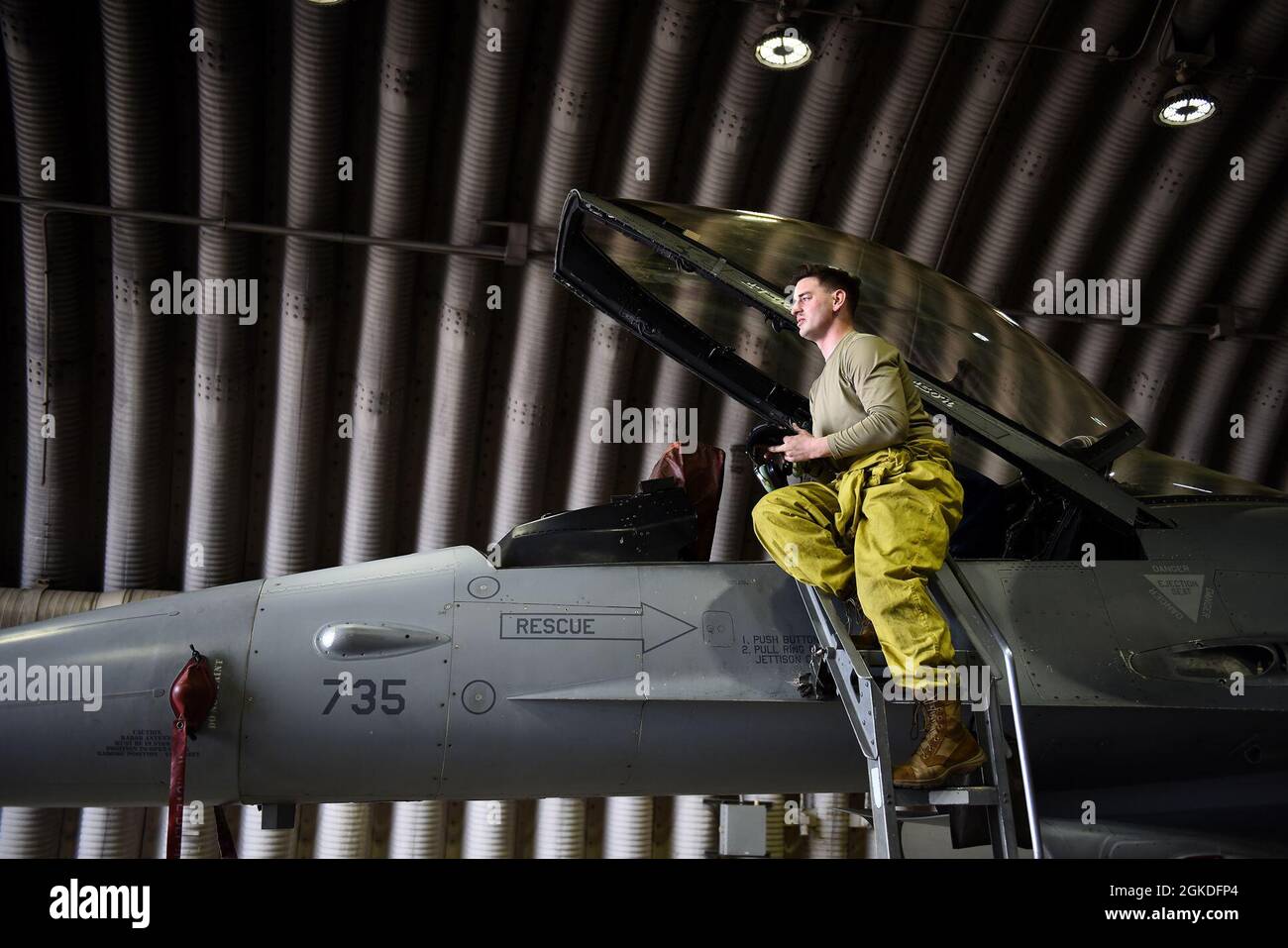 Staff Sgt. Ashley Mounts, 8th Aircraft Maintenance Squadron dedicated ...