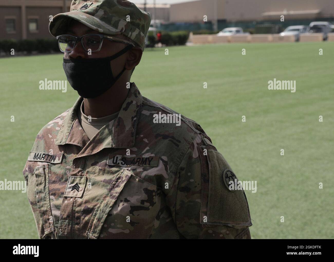 Camp arifjan and parade hi-res stock photography and images - Alamy