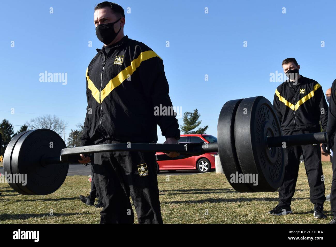 A Soldier assigned to the 174th “Patriot” Infantry Brigade performs the ...