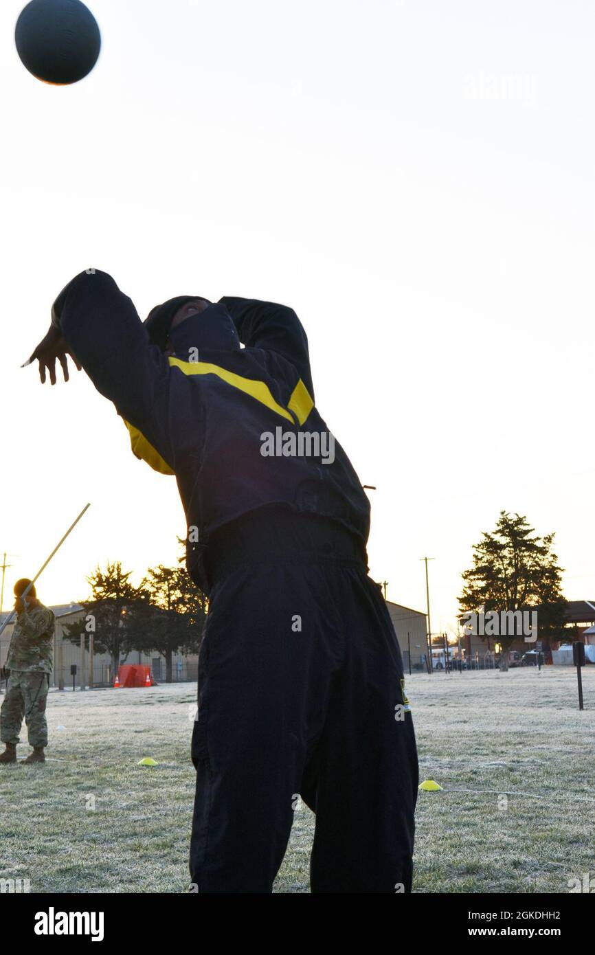A Soldier assigned to the 174th “Patriot” Infantry Brigade performs the ...