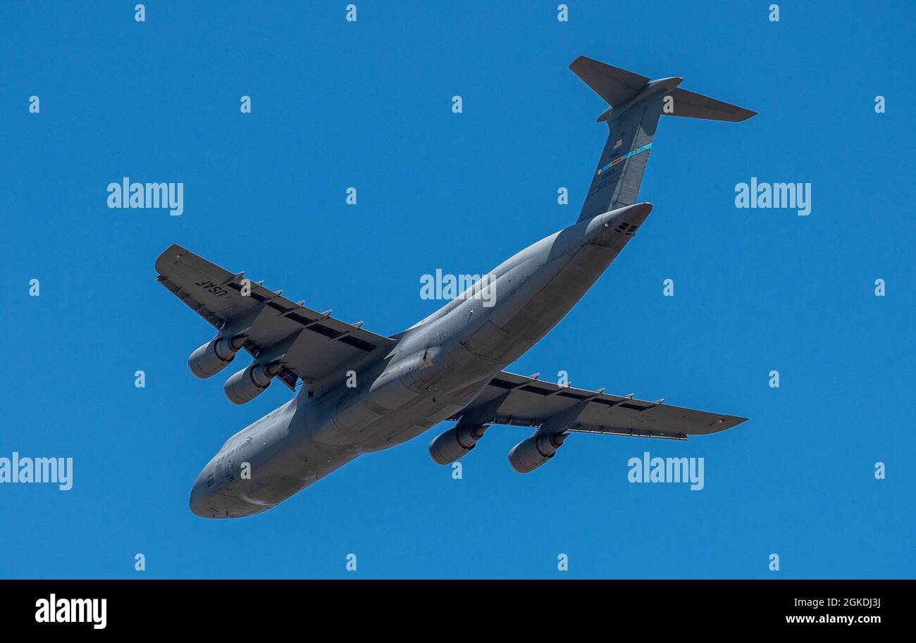 436th airlift wing of dover afb hi-res stock photography and images - Alamy