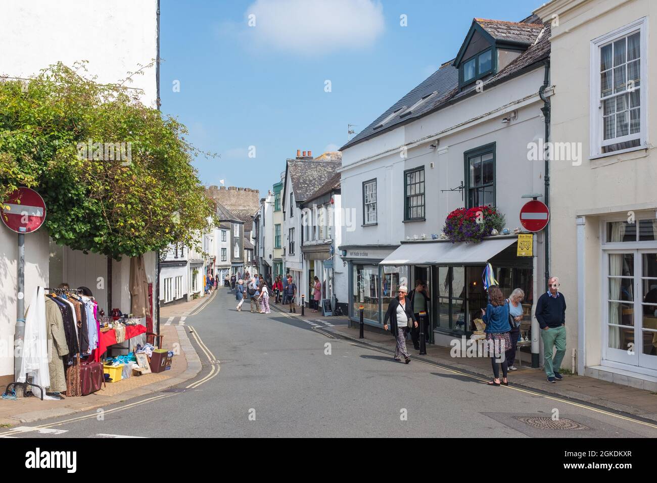 Independent shops uk hi-res stock photography and images - Alamy