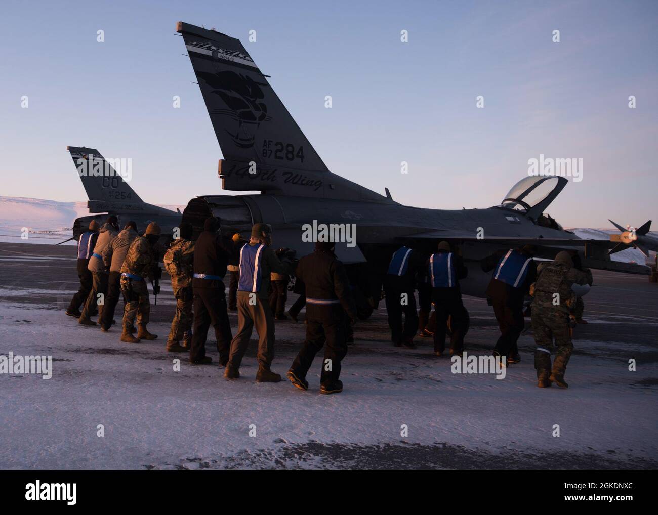 U.S. Air Force Airmen from the Colorado and Minnesota Air National ...