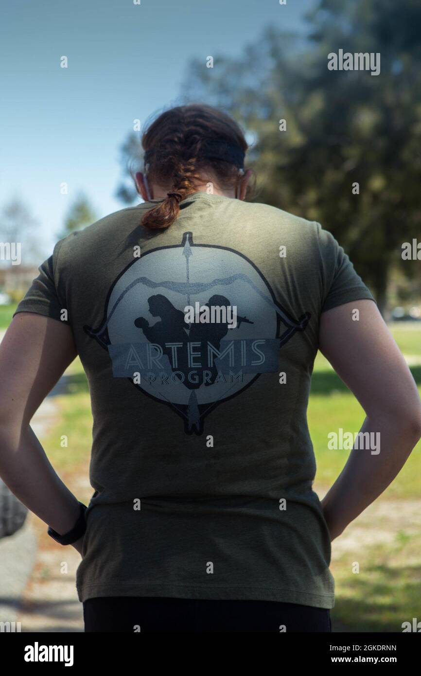 Female marines hi-res stock photography and images - Alamy