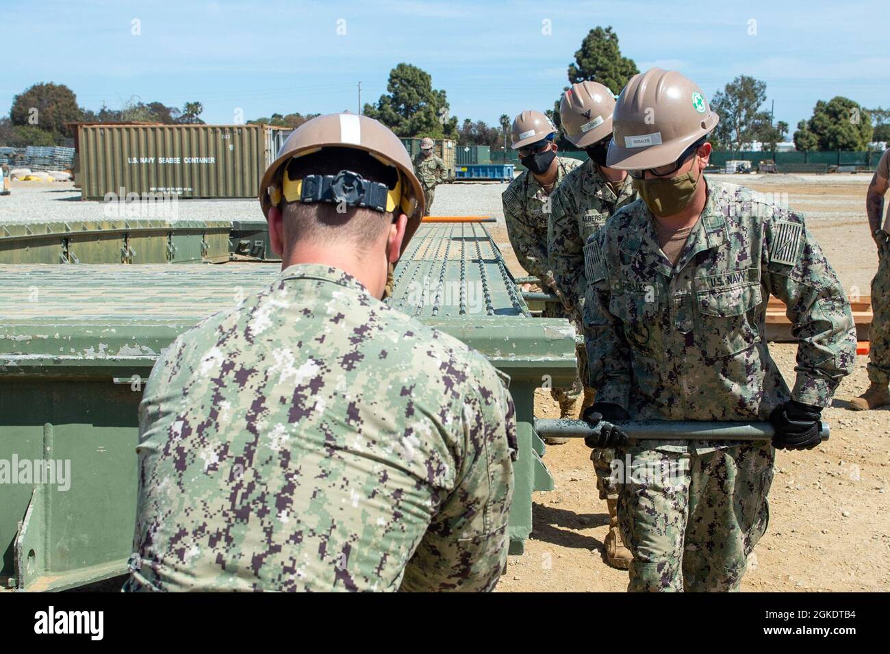 Medium girder bridge hi-res stock photography and images - Alamy