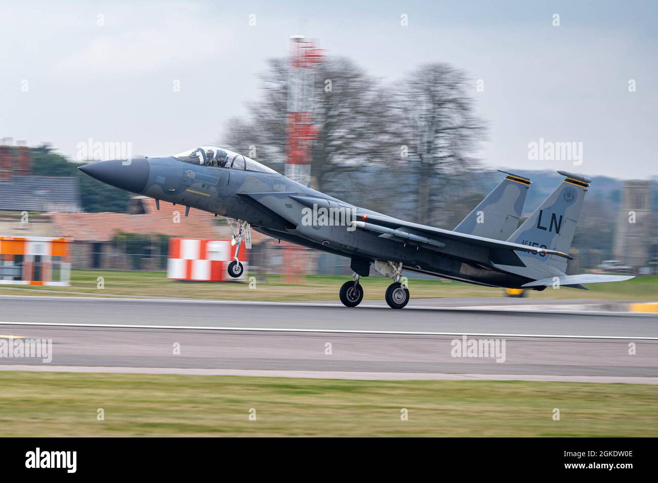 An F-15C Eagle assigned to the 493rd Fighter Squadron lands on the ...