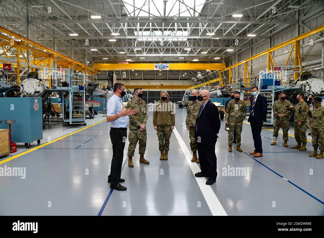 573rd aircraft maintenance squadron hi-res stock photography and images ...