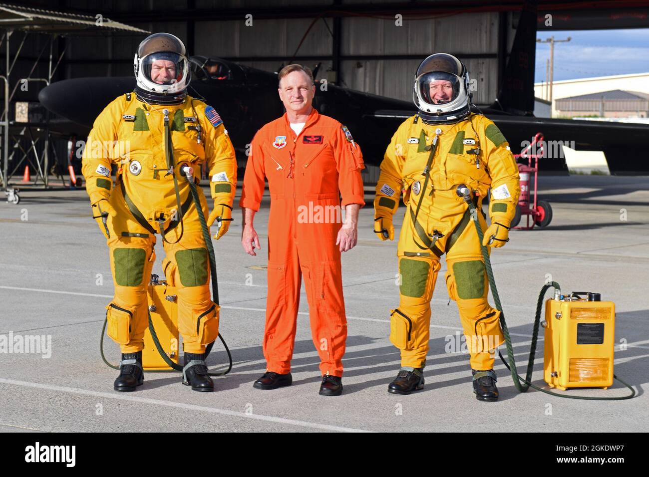 Retired U.S. Air Force Lt. Col. Jon “Huggy” Huggins, left, retired Maj ...