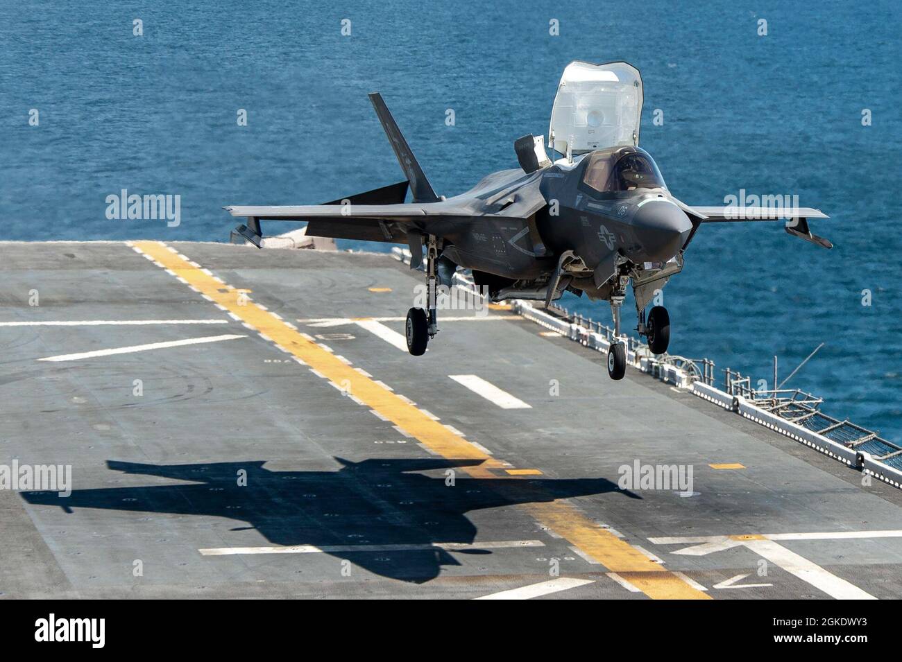 PACIFIC OCEAN (March 24, 2021) An F-35B Lightning II, attached to ...