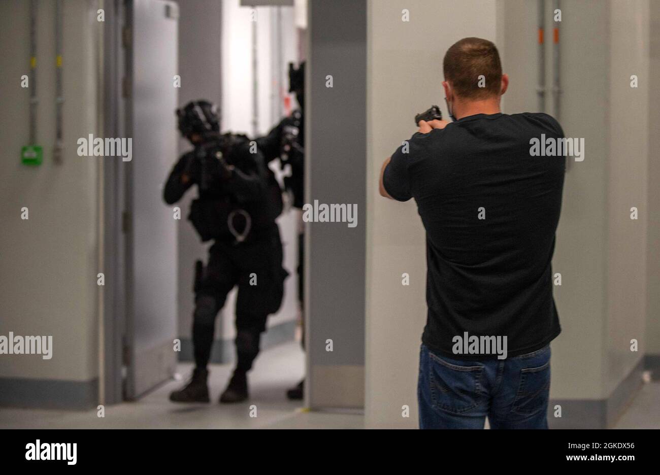 Qatari Special Forces encounter a gunman role-player, March 24, 2021 ...