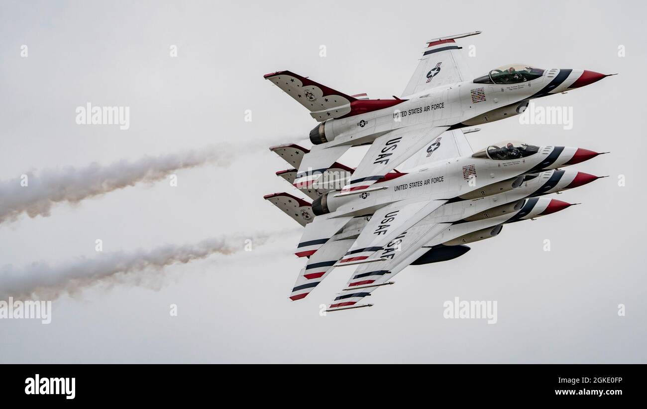 U.S. Air Force Thunderbirds train and present to Gen. Mark D. Kelly ...