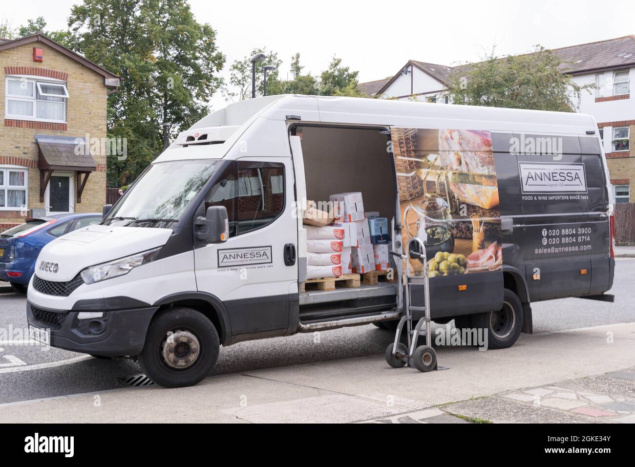 Italian food van hi-res stock photography and images - Alamy