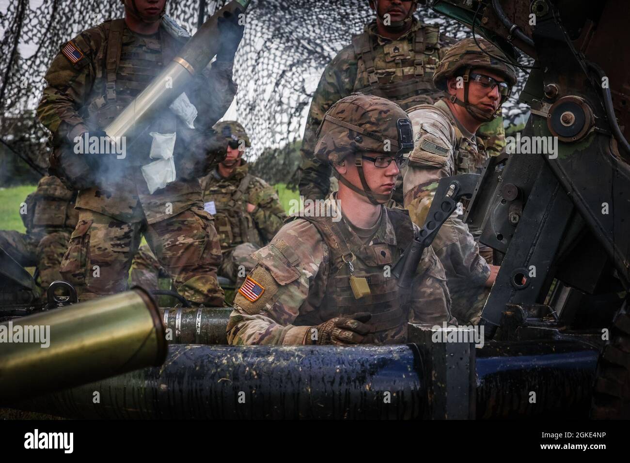 SCHOFIELD BARRACKS, Hawaii – Soldiers from Bravo Battery, 2-11 Field ...