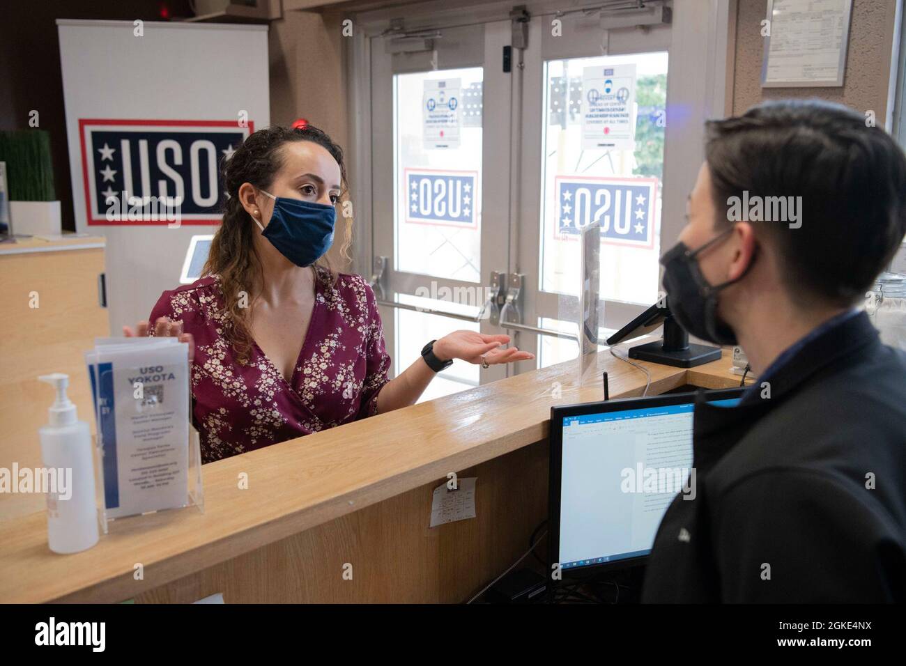 Uso volunteers hi-res stock photography and images - Alamy