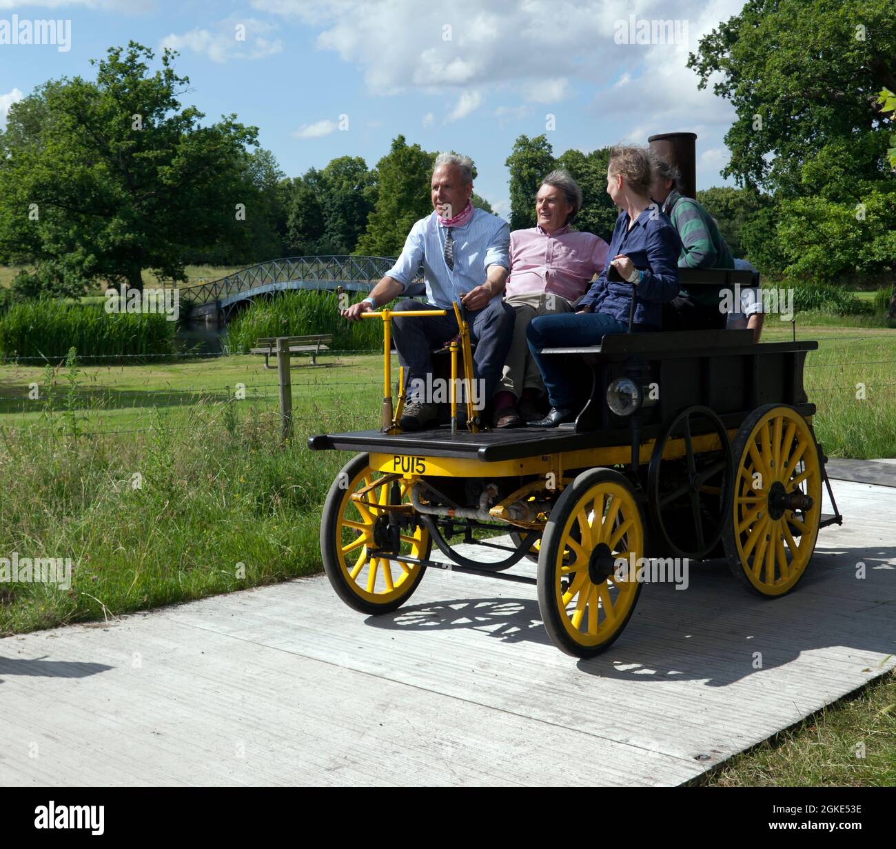 Three-quarter Front View of a 1893, Salvesen Wagonette, Steam Car ...