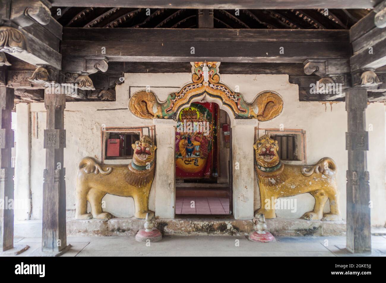 Interior of Embekka Devalaya Embekke Devale temple near Kandy, Sri Lanka Stock Photo - Alamy