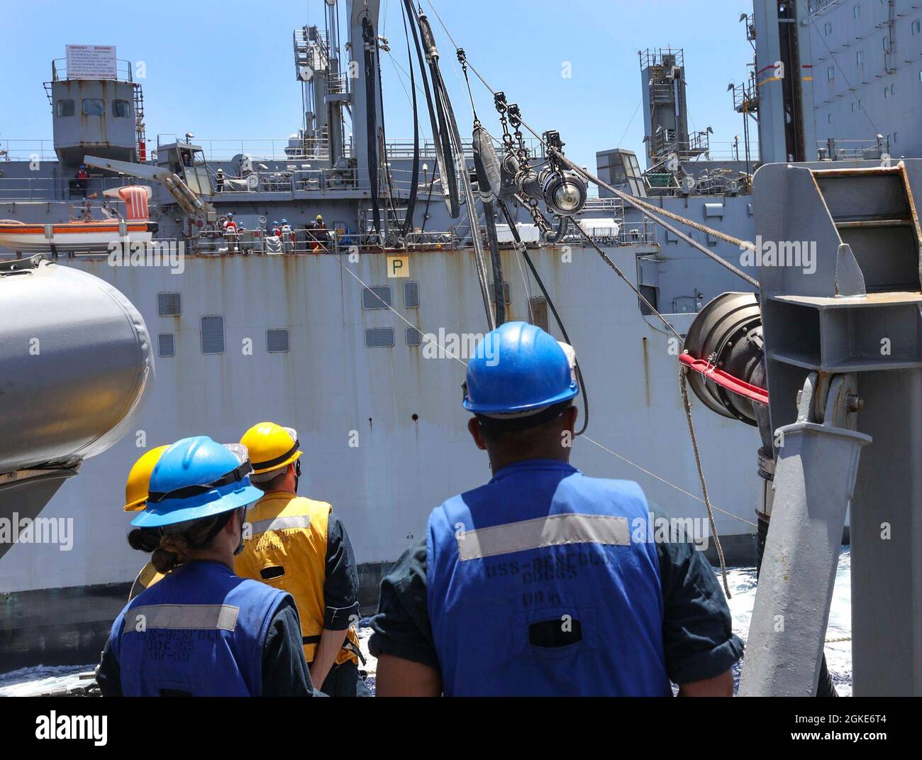 Sailors aboard the Arleigh Burke-class guided-missile destroyer USS ...