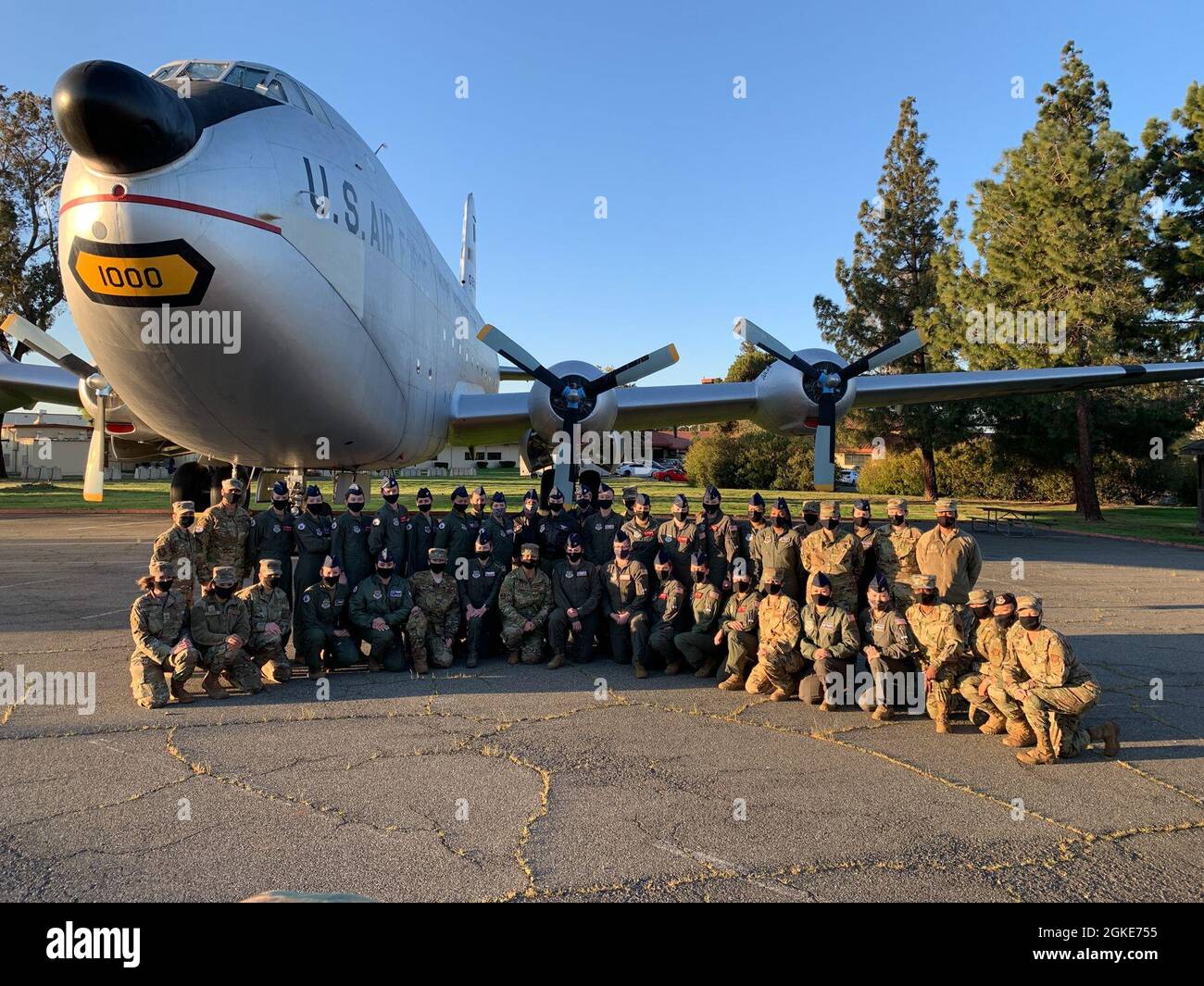 Service members from the 60th Operations Group and 60th Aeromedical ...