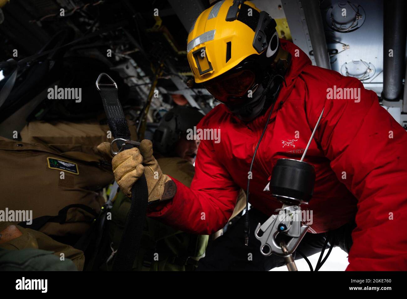 212th rescue squadron pararescueman hi-res stock photography and images ...