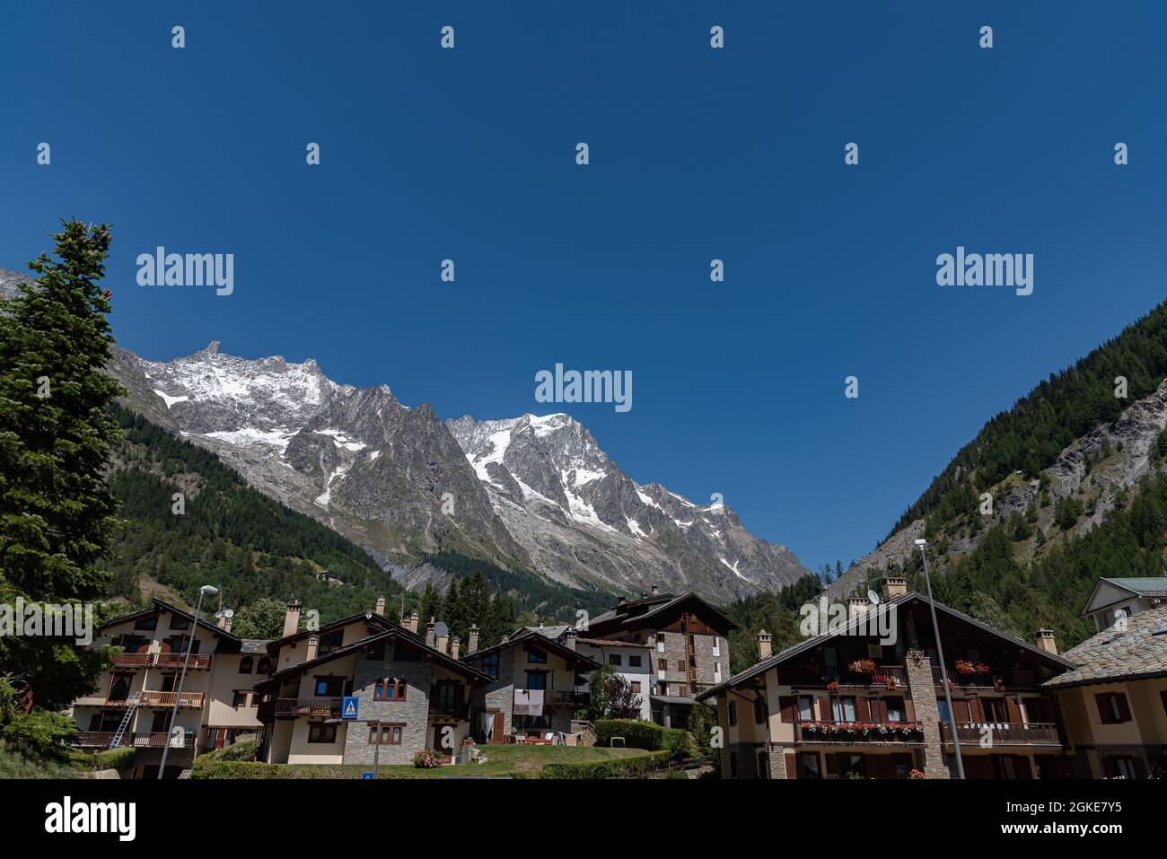 Valle d'Aosta is a region in the north-west of Italy on the border with ...