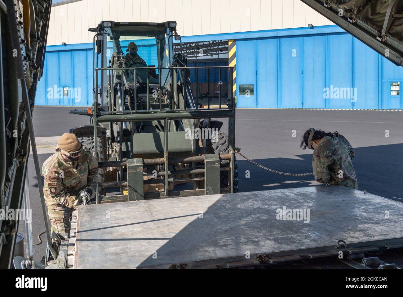 U.S. Air Force Tech. Sgt. Eric Dafforn, 86th Operations Support ...