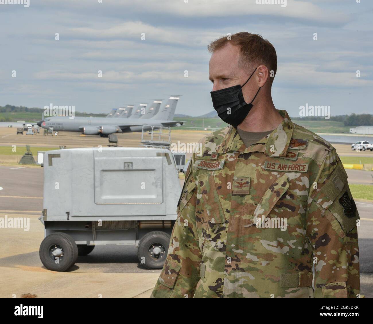 Col. Benjamin R. Jonsson, Commander, 6th Air Refueling Wing McDill Air ...