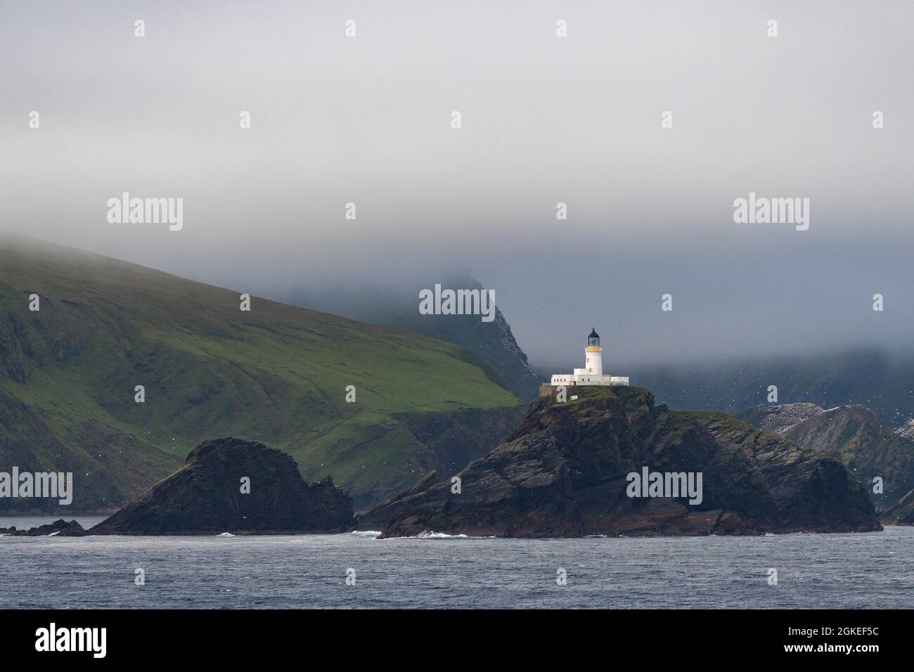 Muckle Flugga Lighthouse, Muckle Flugga Island, northernmost populated ...