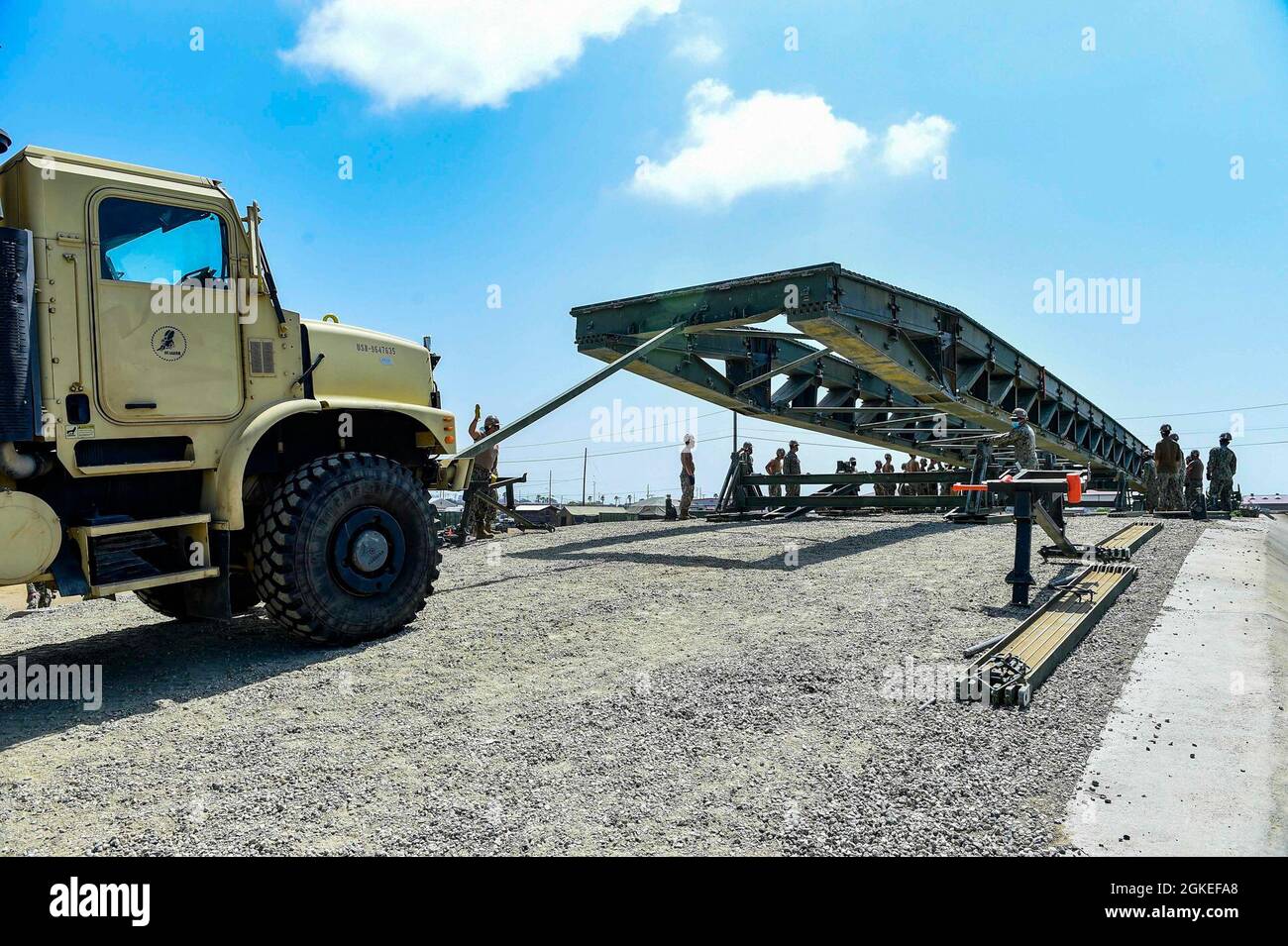 Medium girder bridge hi-res stock photography and images - Alamy