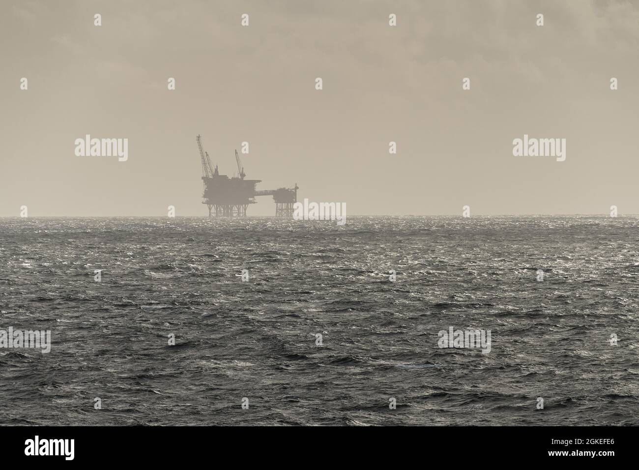 Drilling rig, oil production, North Sea Stock Photo - Alamy