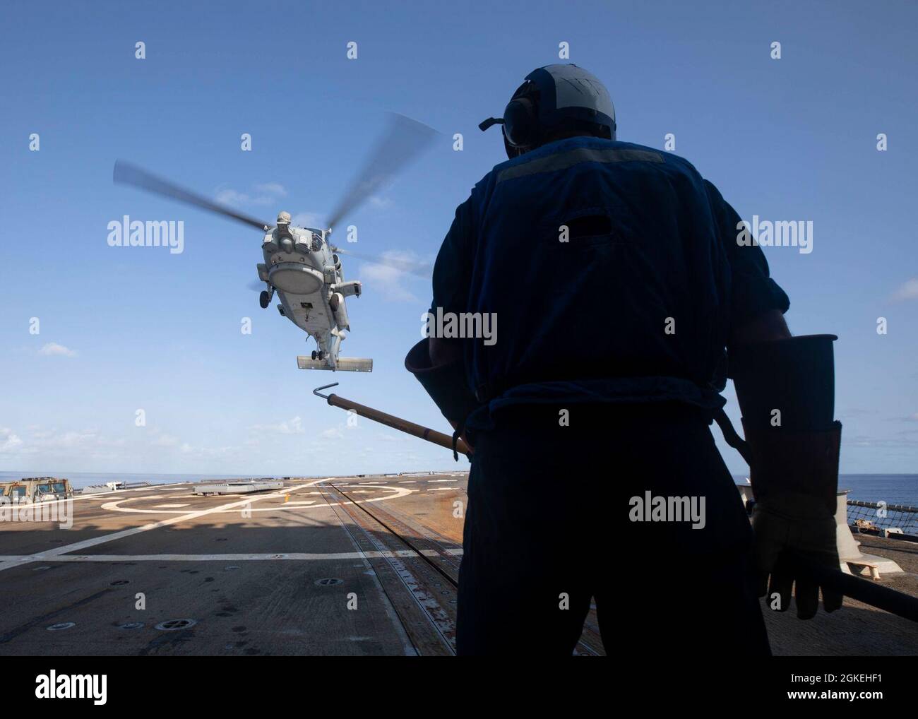 210331-N-VD554-1066 PHILIPPINE SEA (March 31, 2021) – Seaman Noah ...