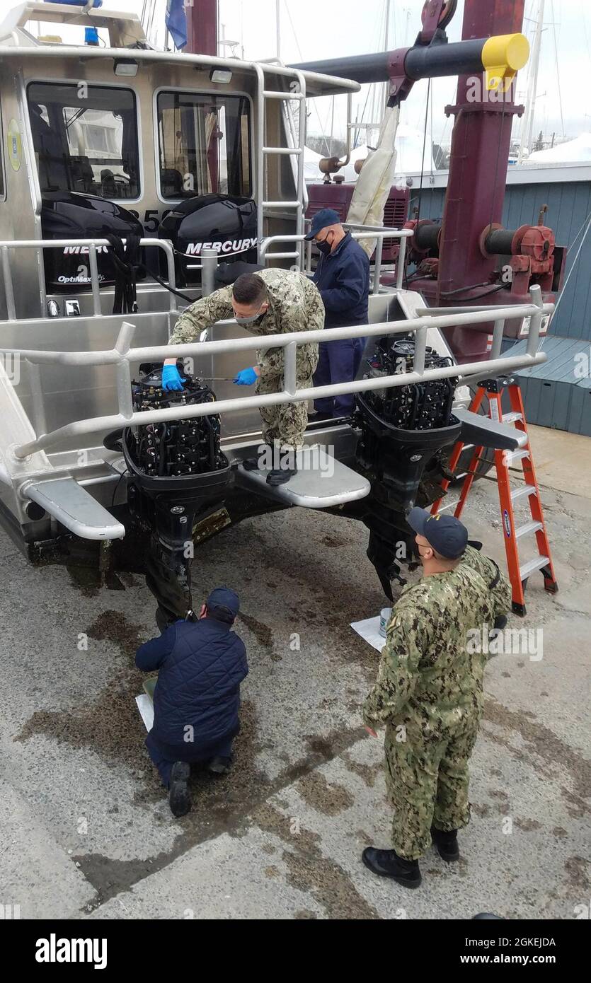New York Naval Militia members conduct a 300-hour engine check of LC ...