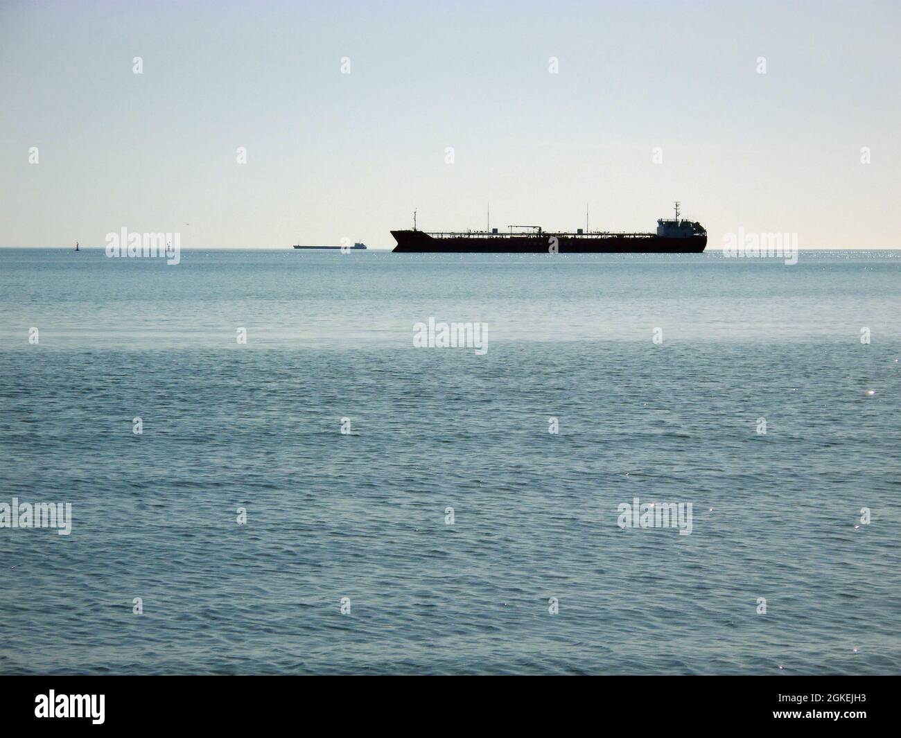 Tanker silhouette hi-res stock photography and images - Alamy