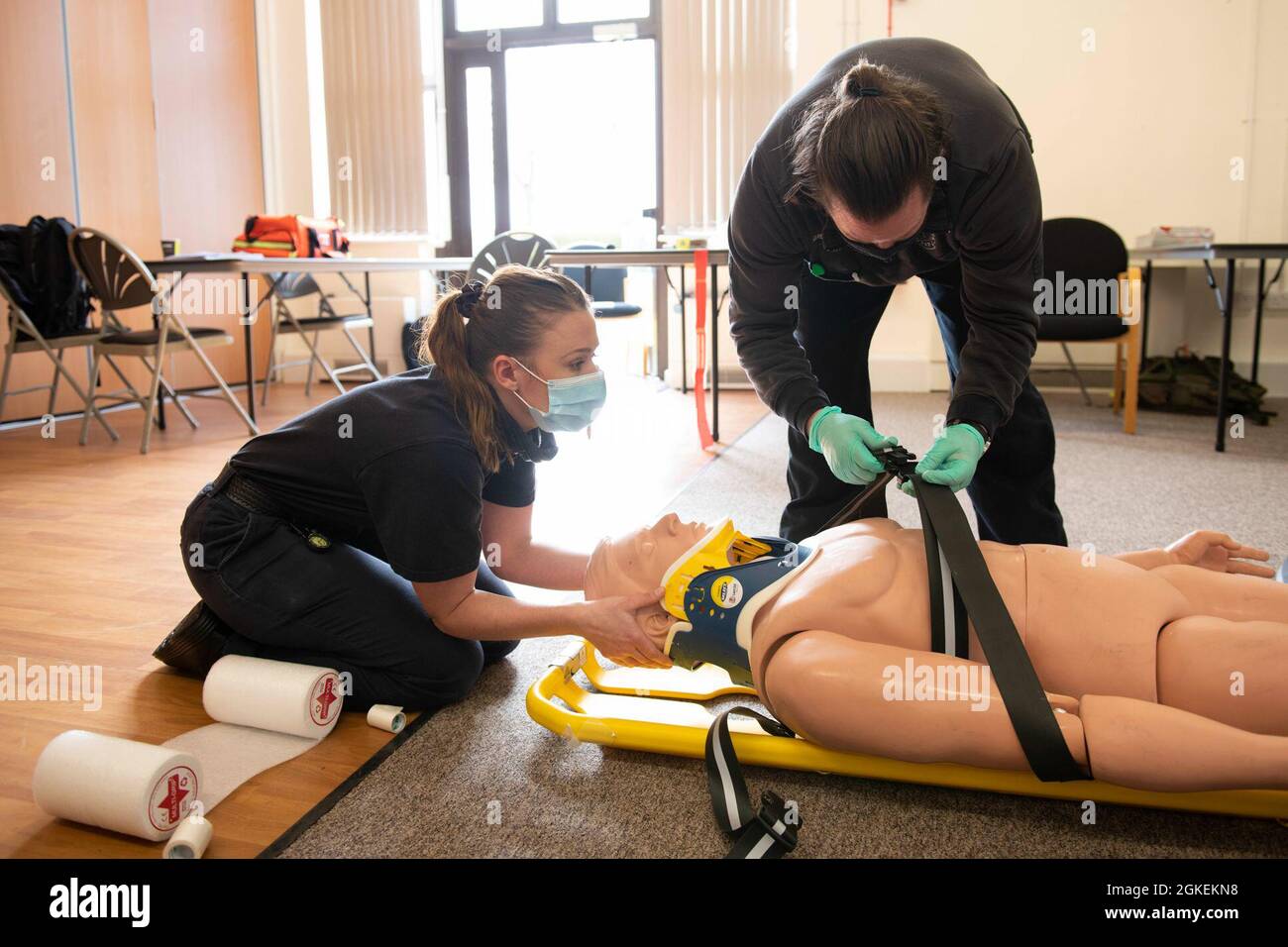 Emergency backboard hi-res stock photography and images - Alamy