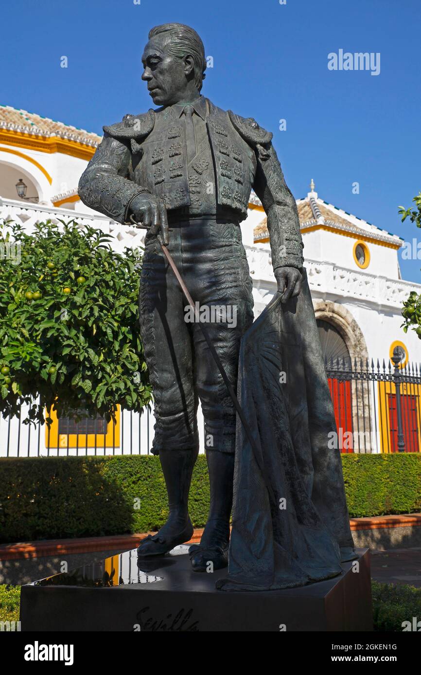 Bronze statue, Torero Curro Romero, by Sebastian Santos Calero, in ...