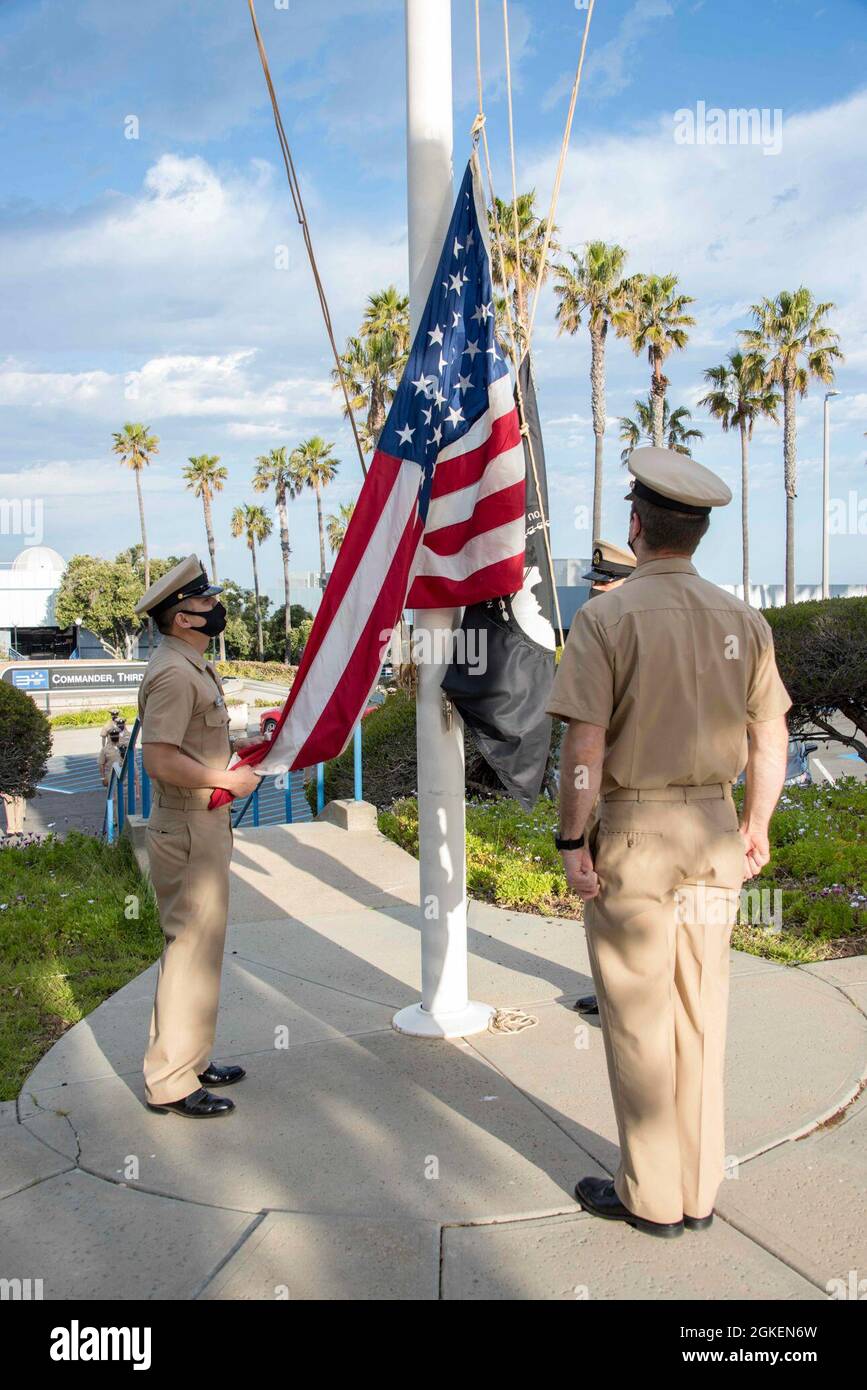 U s navy senior chief master at arms hi-res stock photography and ...
