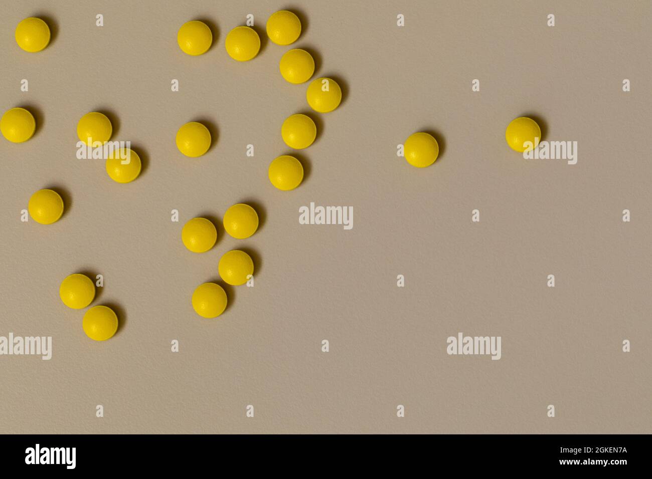 Yellow tablets hi-res stock photography and images - Alamy