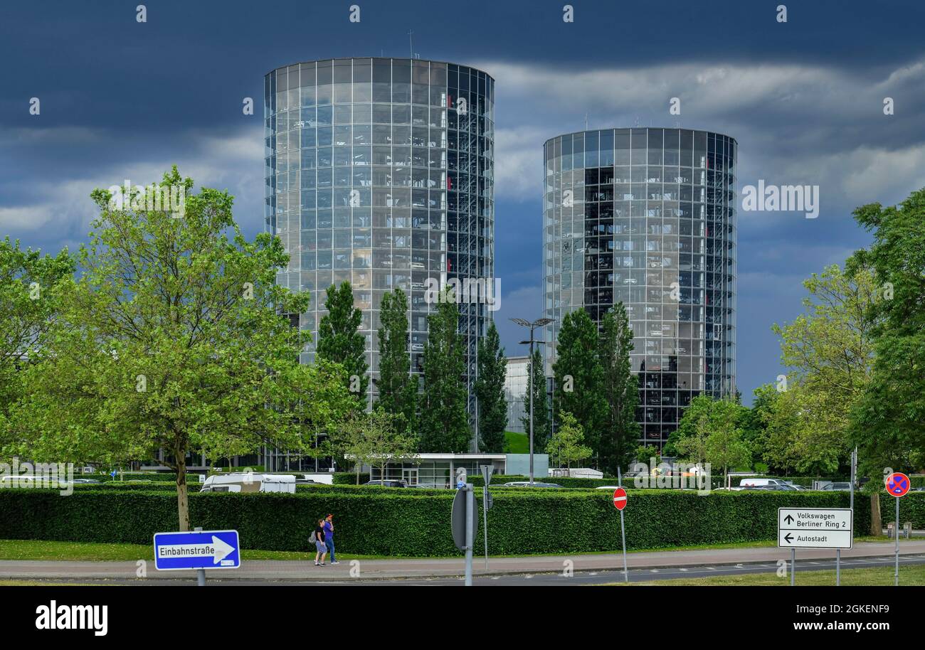 Vw car tower hi-res stock photography and images - Alamy