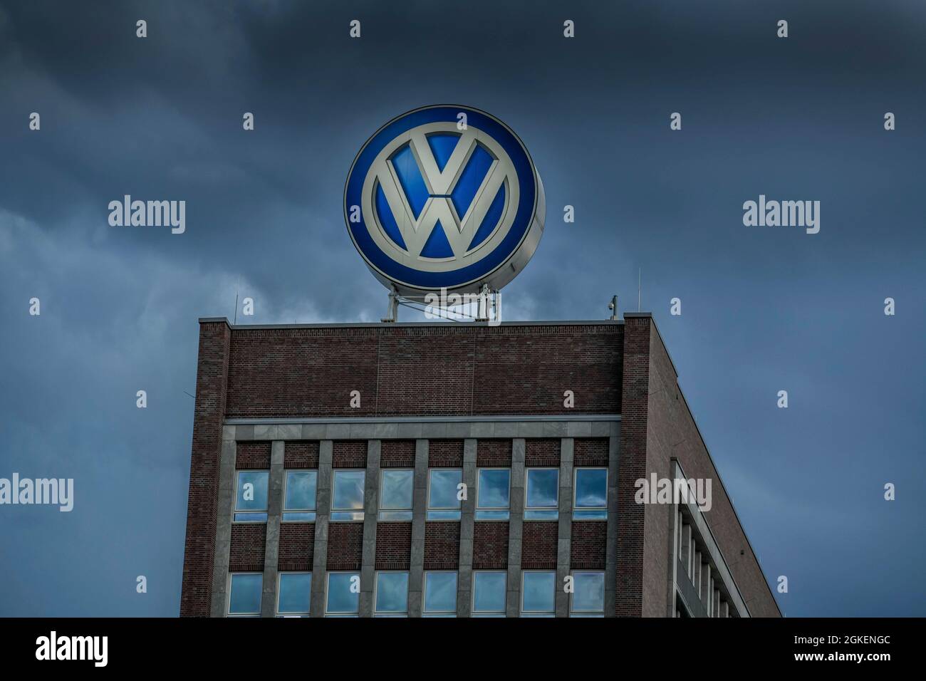 VW corporate headquarters, Wolfsburg, Lower Saxony, Germany Stock Photo ...