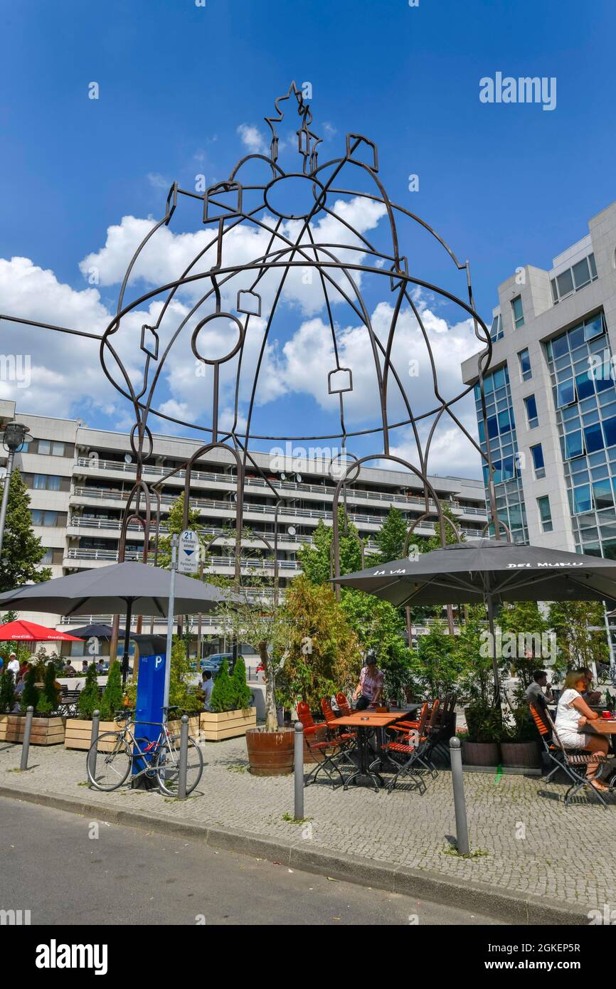Bethlehem Church Square with steel construction, reminder of the ...