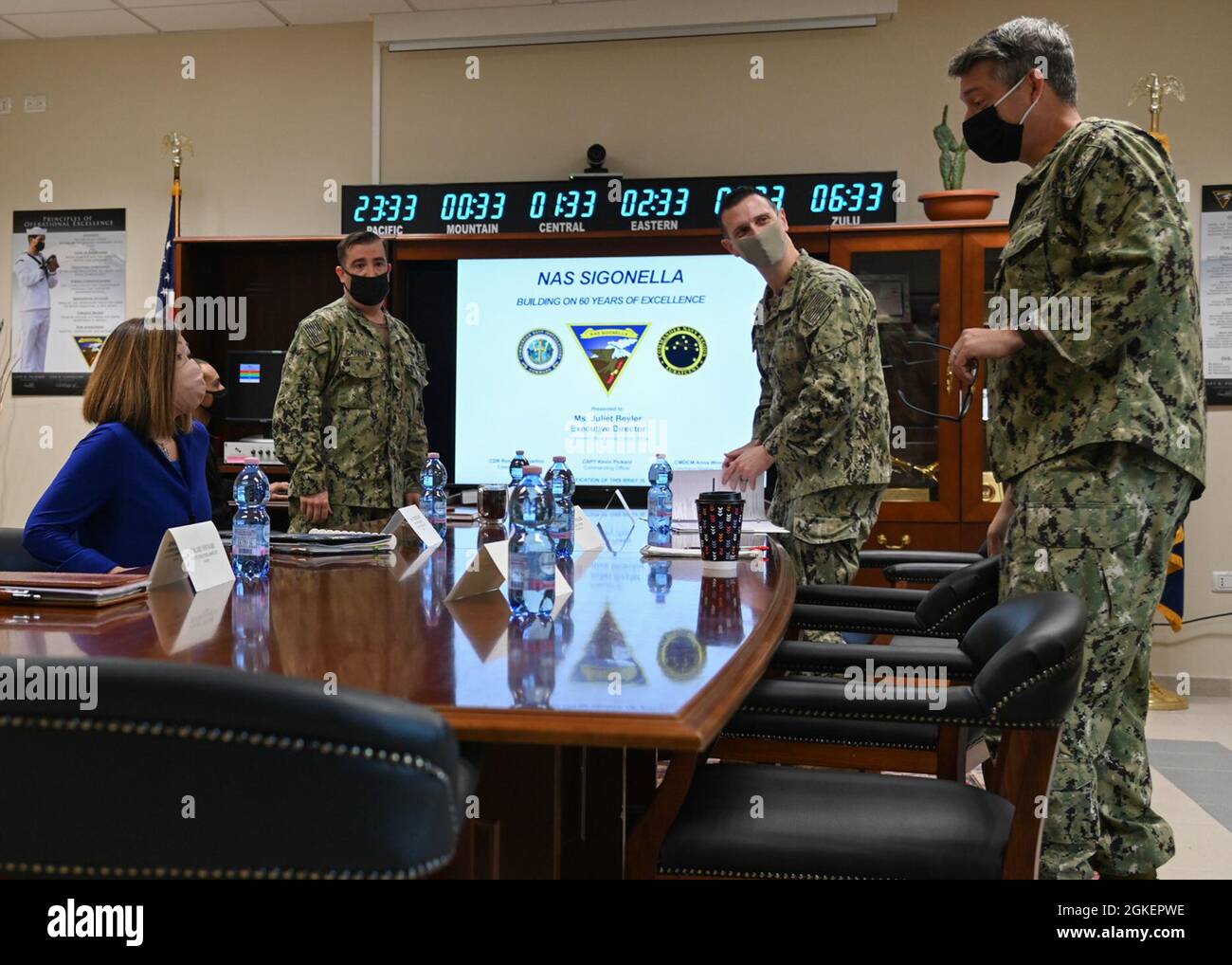 Juliet beyler hi-res stock photography and images - Alamy