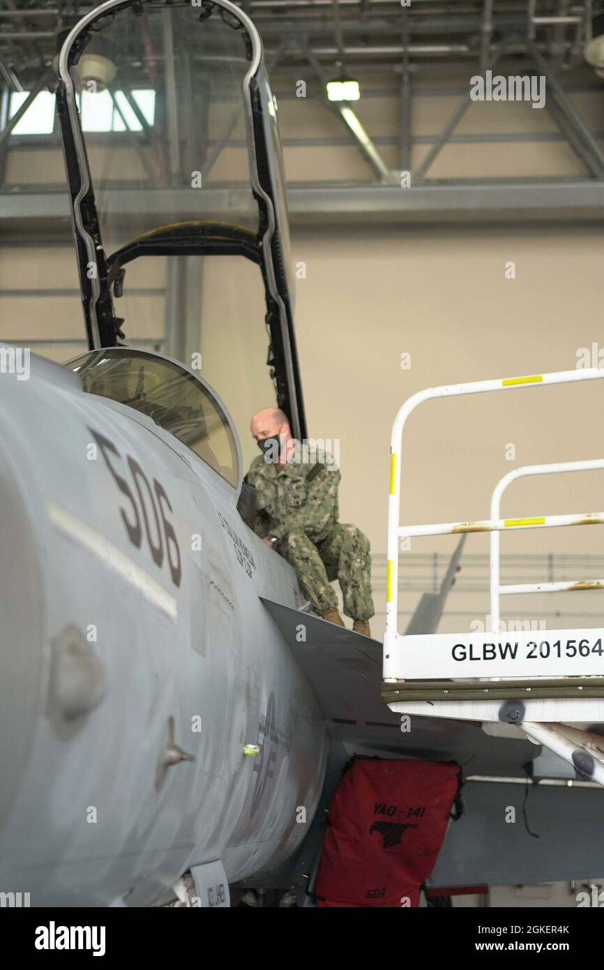 U.S. Navy Vice Admiral Bill Merz, commander of 7th Fleet, participates ...