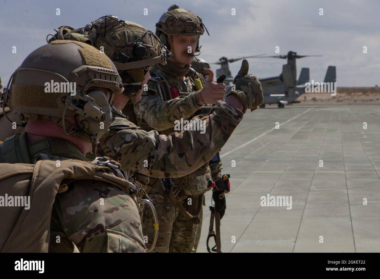 Defensive gear hi-res stock photography and images - Alamy