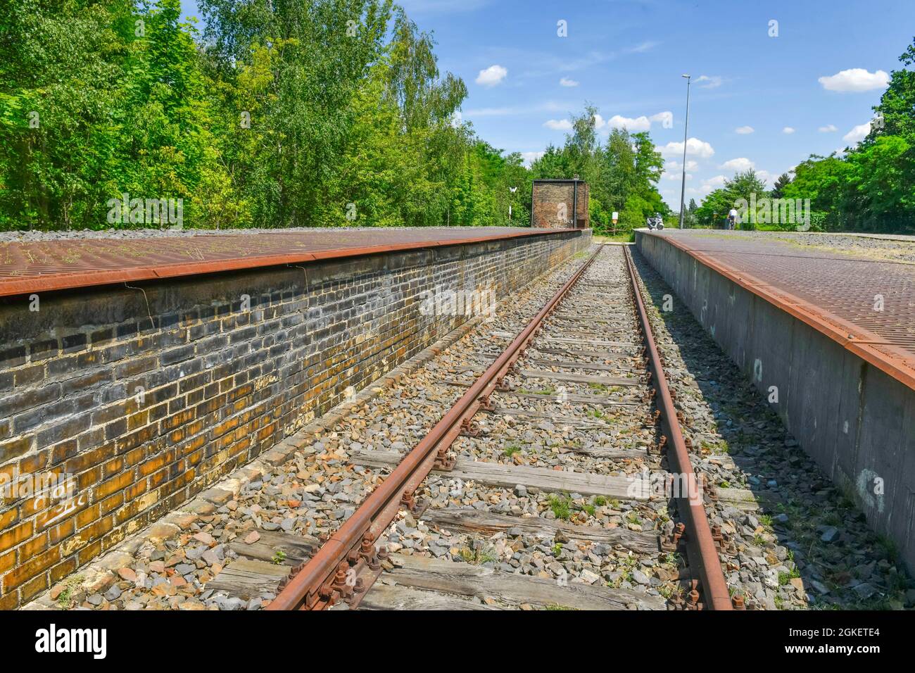 Platform 17 Memorial, Grunewald Station, Charlottenburg-Wilmersdorf ...