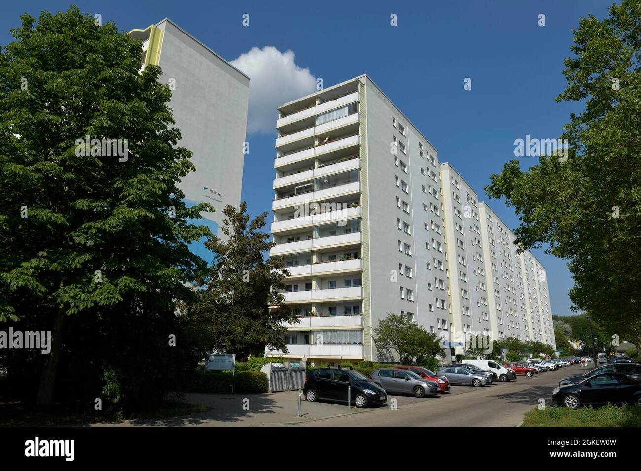 Prefabricated building settlement hi-res stock photography and images ...