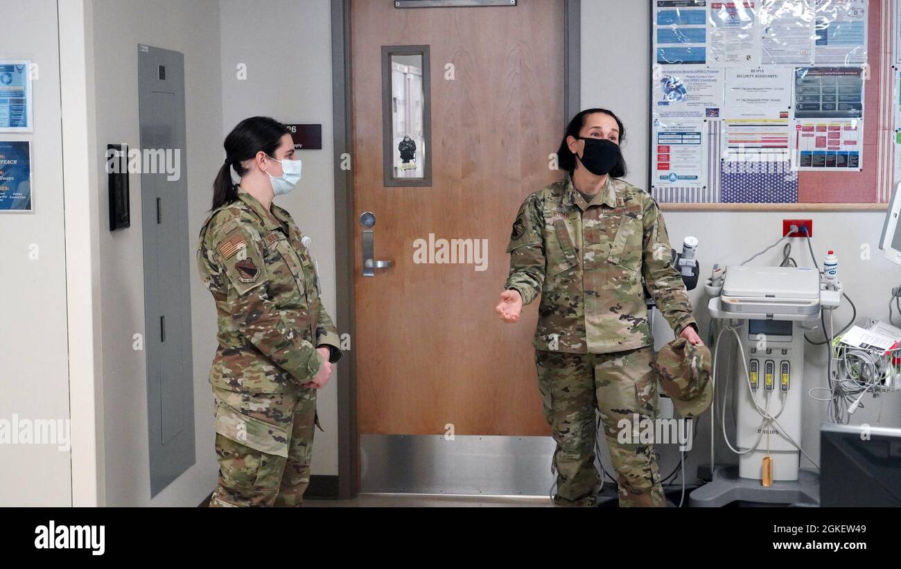 Brigader General Jeannine Ryder presents her Chief Nurse of the Air ...