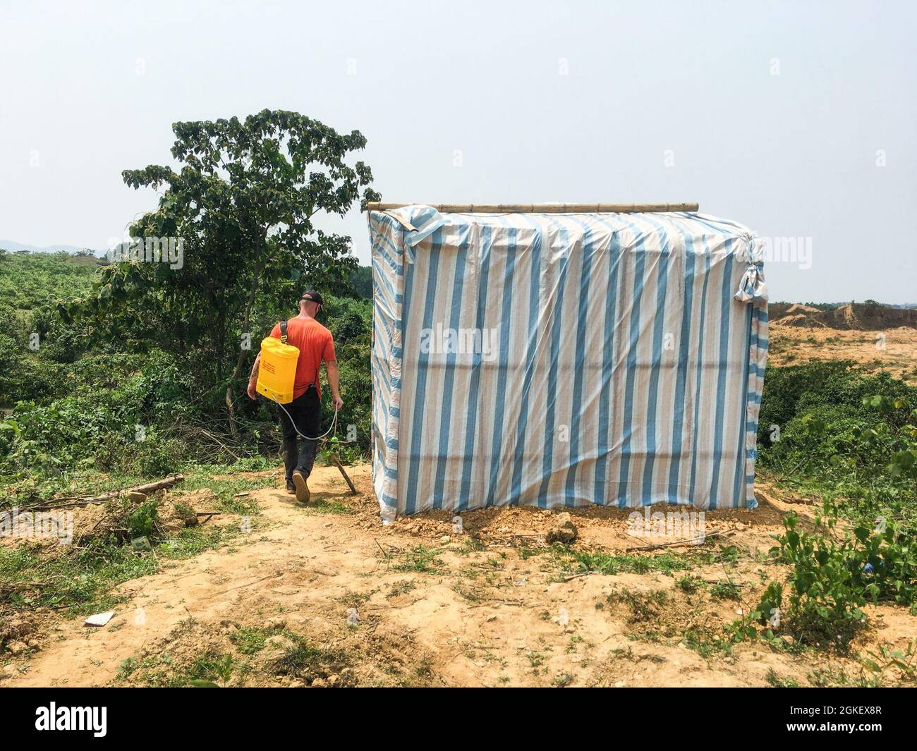Army latrine hi-res stock photography and images - Alamy