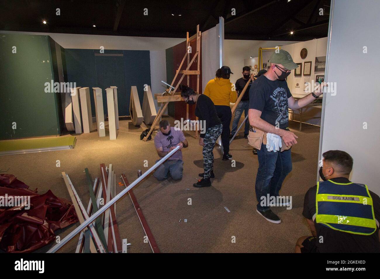 Soldiers from the 232nd Medical Battalion assisting with the renovation ...